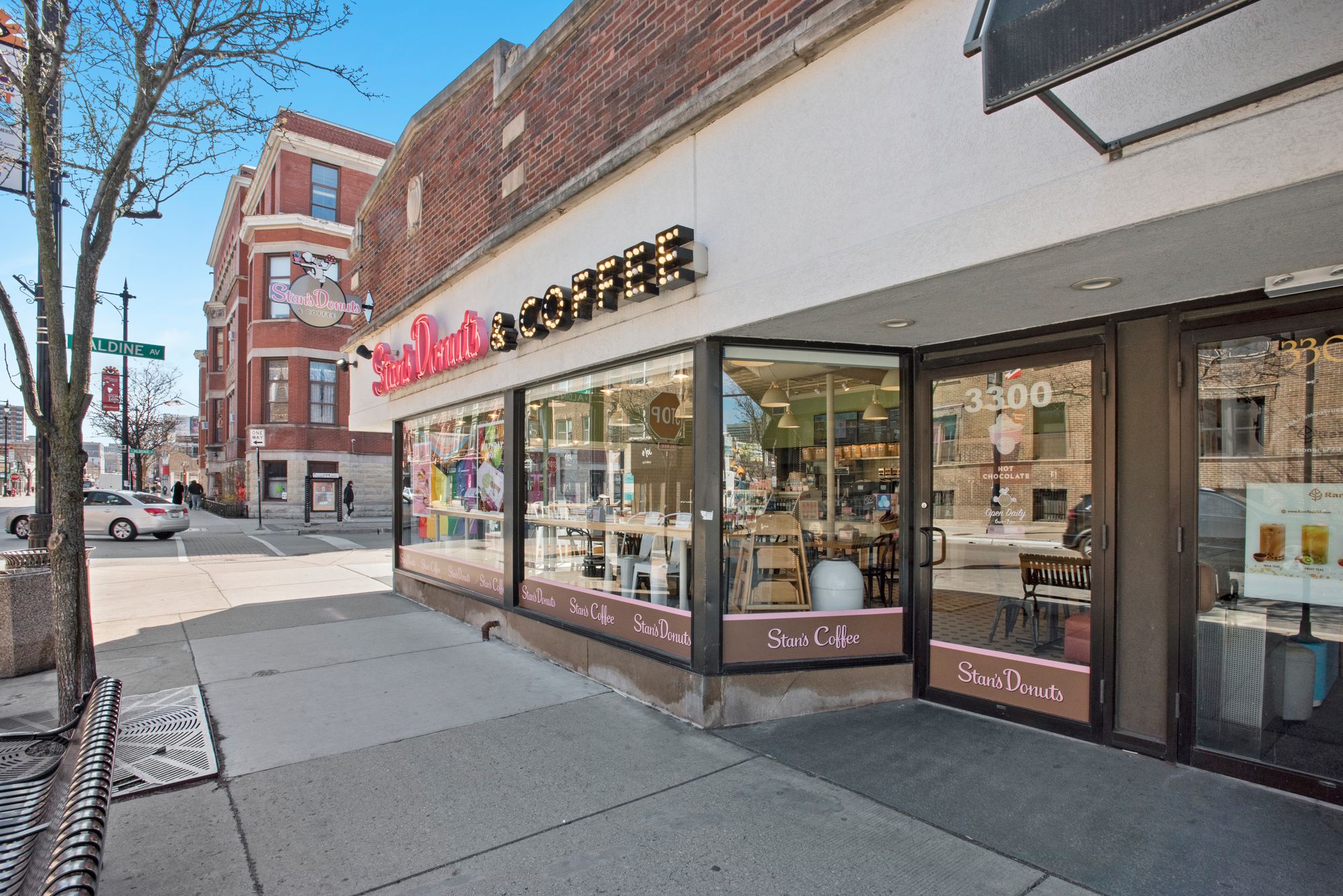 3300 N Broadway